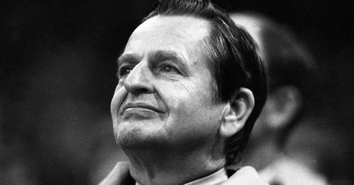 Pääministeri Olof Palmen päällystakki on kadonnut | Uutisia lyhyesti | Yle