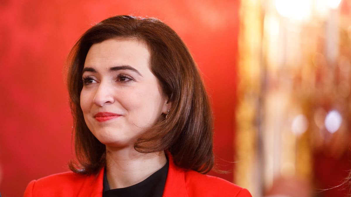 Itävallan hallitukseen nousi ensimmäista kertaa ...