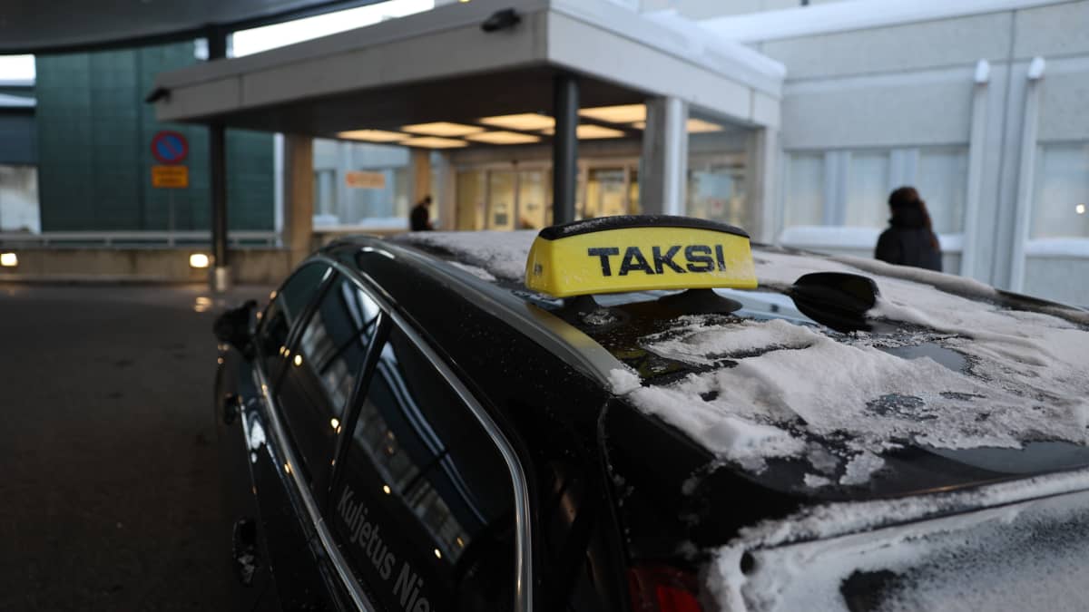 Harva asiakas tietää, että voisi itse soittaa taksin, jos virallista ...