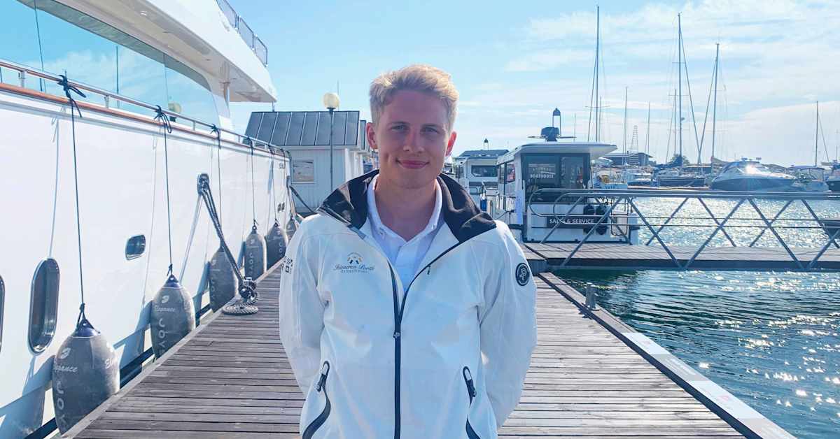 Bränslepriserna stoppar inte båtsemestern: “Vi försöker låta bli att ...