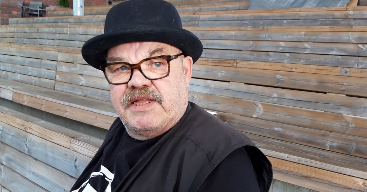 Kuplettitaiteilija Jaakko Tepon elämästä kertova musiikkikomedia ...