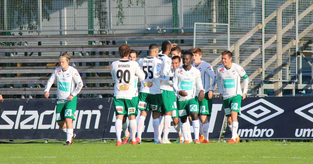 IFK Mariehamn ett mål starkare i Vasa | Sport | Yle