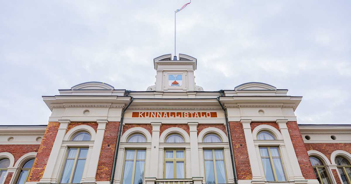 Jyväskylän kaupunginvaltuusto meni uusiksi – lähes puolet valituista on ...