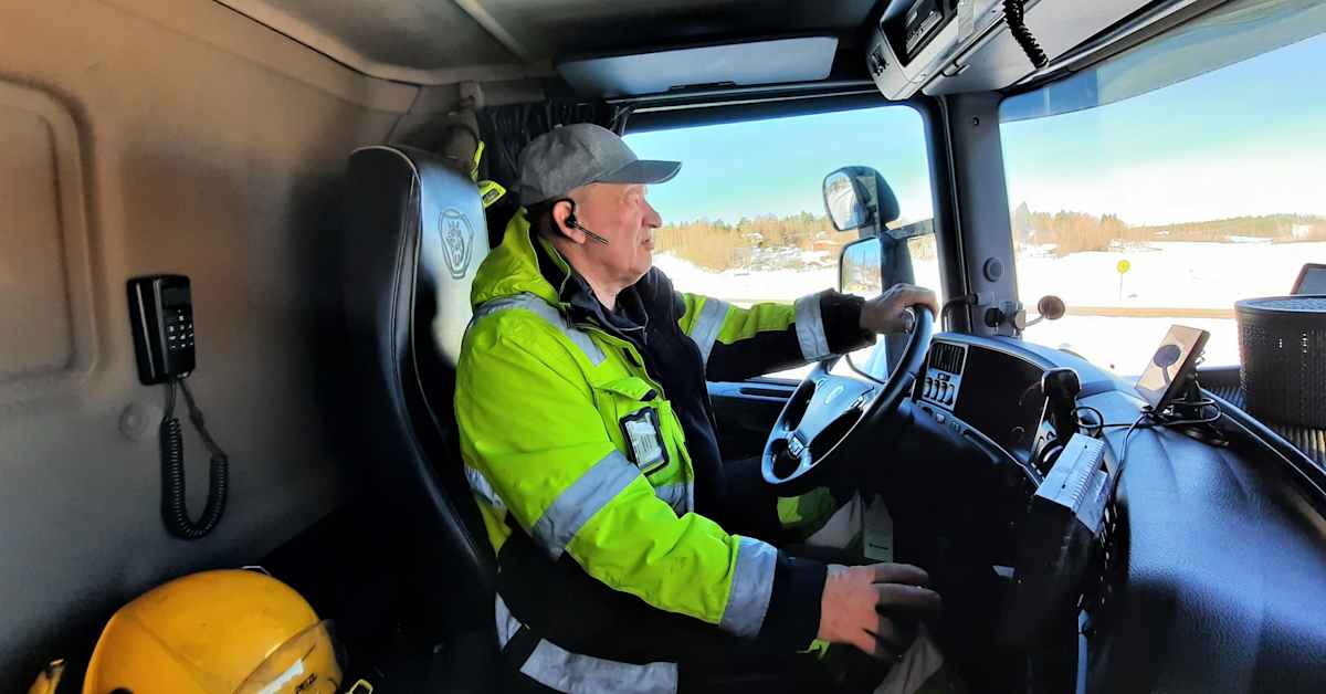 Kostnaderna skjuter i höjden då Jan Ingman kör på de dåliga vägarna ...