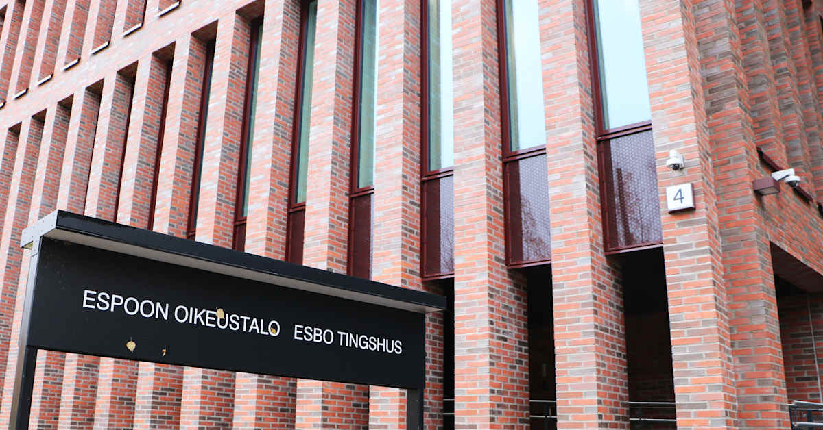 Populär rappare åtalas för skjutning – bråk och frånvarande målsägande ...