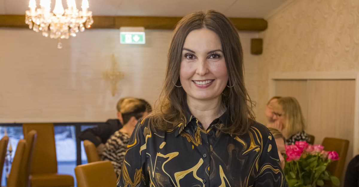 Eeva Kalli jatkaa keskustan eduskuntaryhmän johdossa | Satakunta | Yle