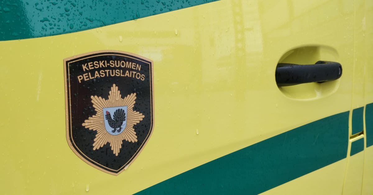 Matkailuauto törmäsi henkilöauton perään Ysitiellä Hankasalmella ...