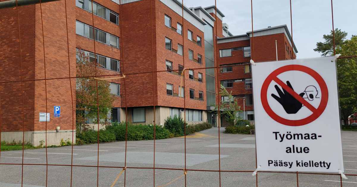 Liinaharjan vanhainkoti katoaa katukuvasta – purkutyöt alkoivat ...
