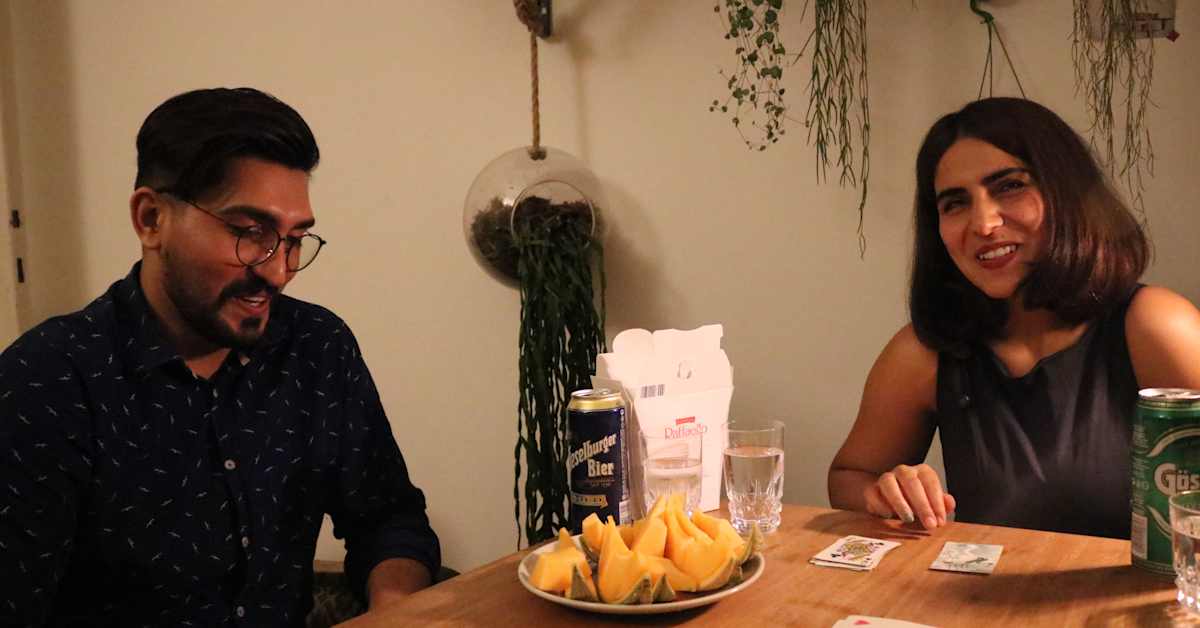 Man känner sig mindre välkommen, berättar syskonen Hasti och Taghi - de ...