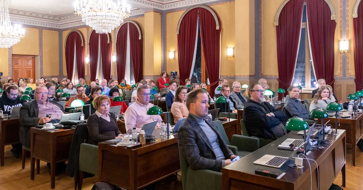 Små partier i Borgå är missnöjda med hur förtroende­posterna delas ut ...