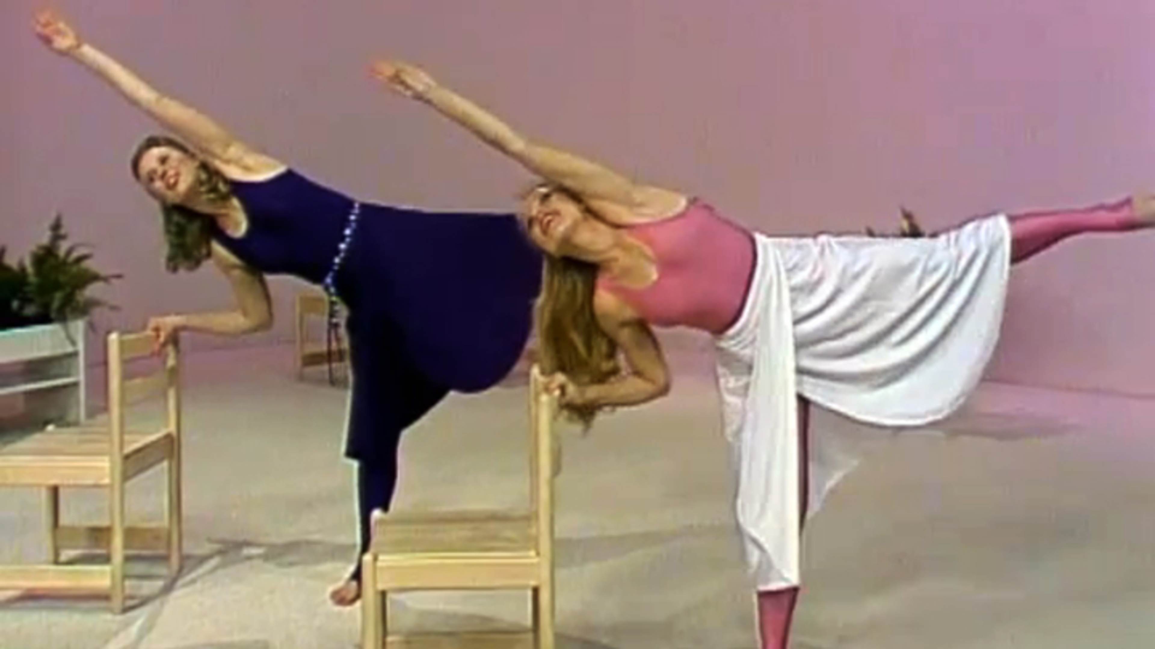 Jukka Tammi ja Raimo Helminen verryttelevät Anne Sällylän johdolla ...