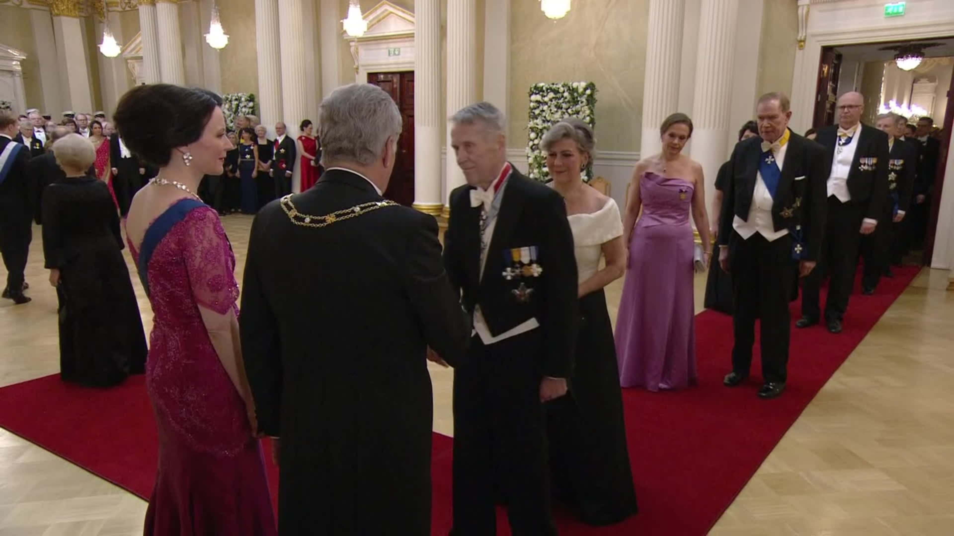 MÄ, MIE VAI MÄÄ?! – MITEN SÄ OIKEIN PUHUT?! | Yle Mix - uutisia ...