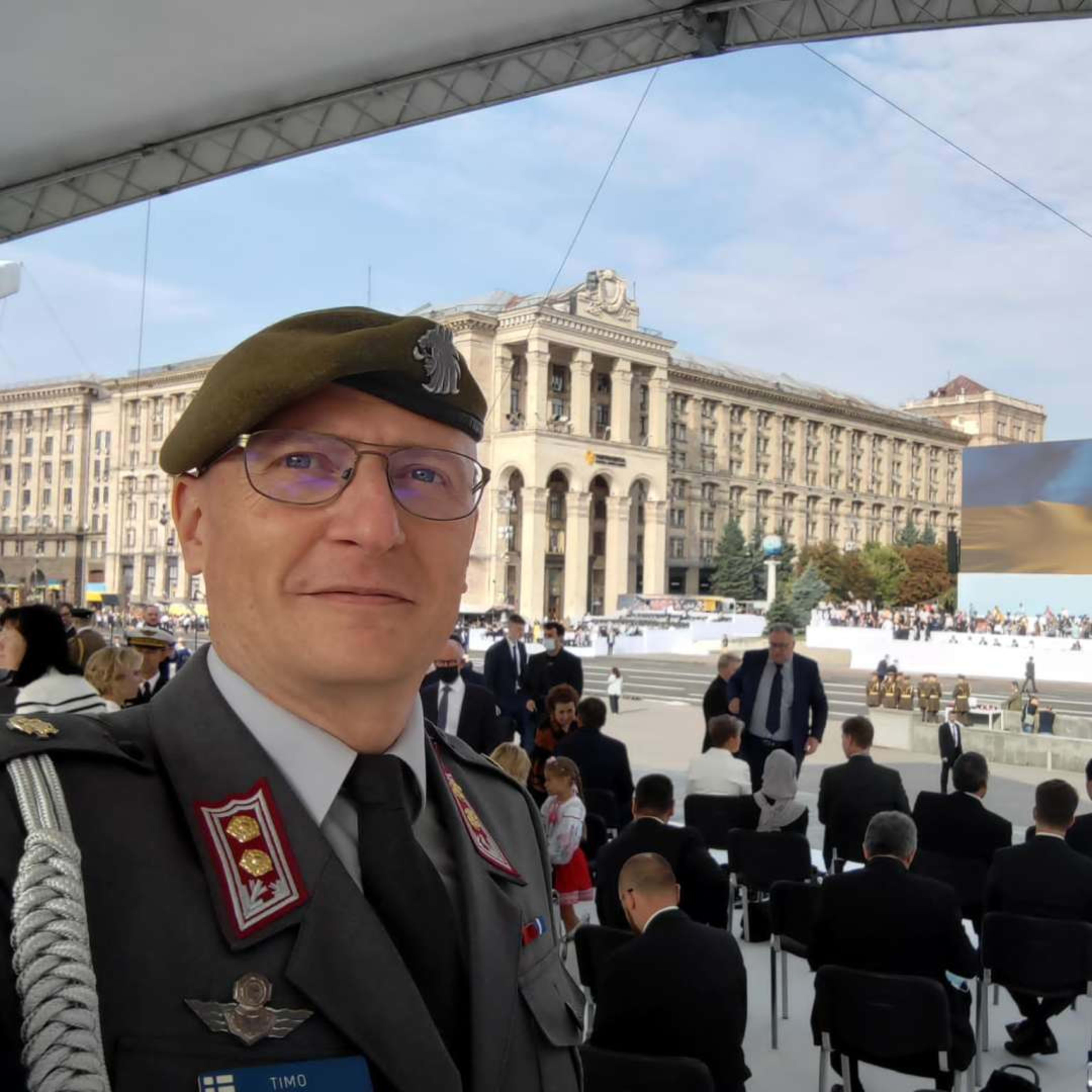 Suomen puolustusasiamies Puolassa ja Ukrainassa, everstiluutnantti Timo ...