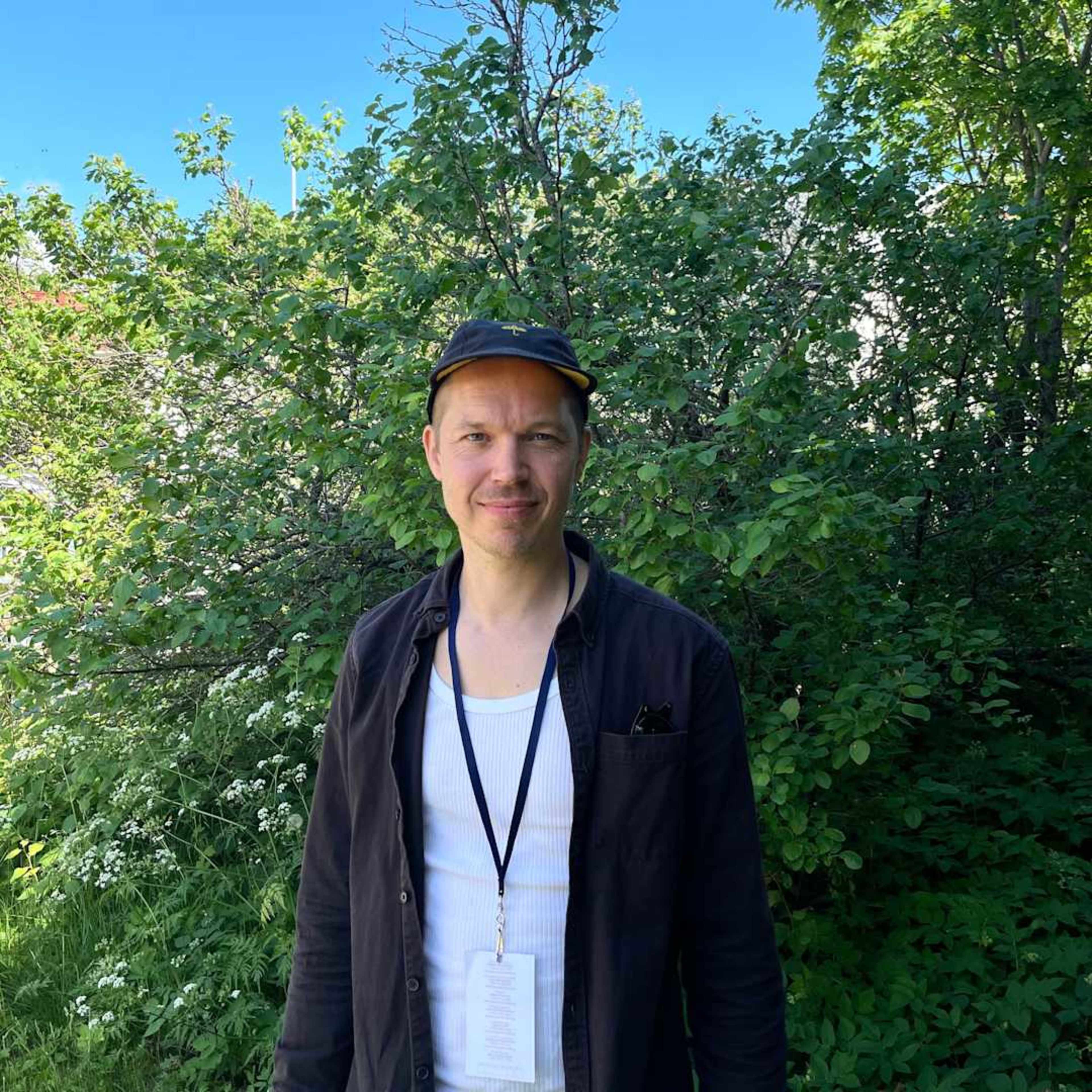 Jonas Welander om Hangö Teaterträff: “Här mår teatern bra” | Yle Vega ...