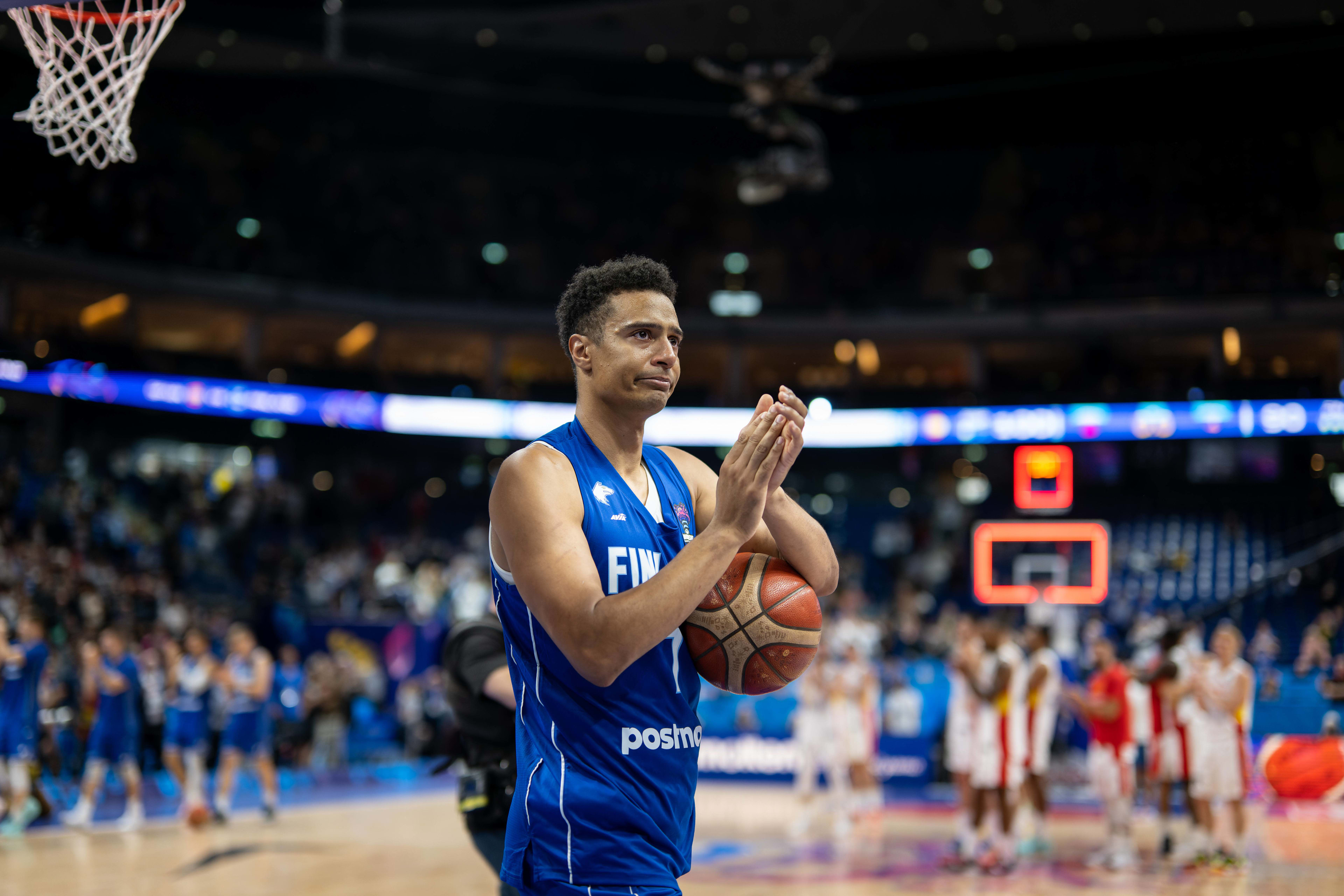 Kapteeni Shawn Huff Viimeisessä Pelaajahaastattelussaan Koripallon Em