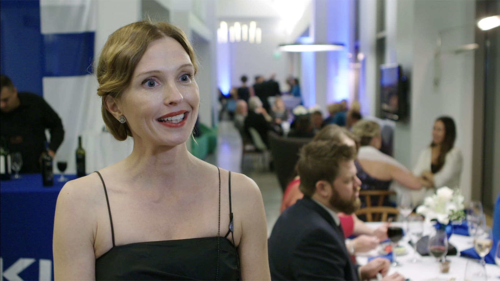 Itsenäisyyspäivän paraati: Piilaakson suomalaisyhteisön Suomi 100 ...