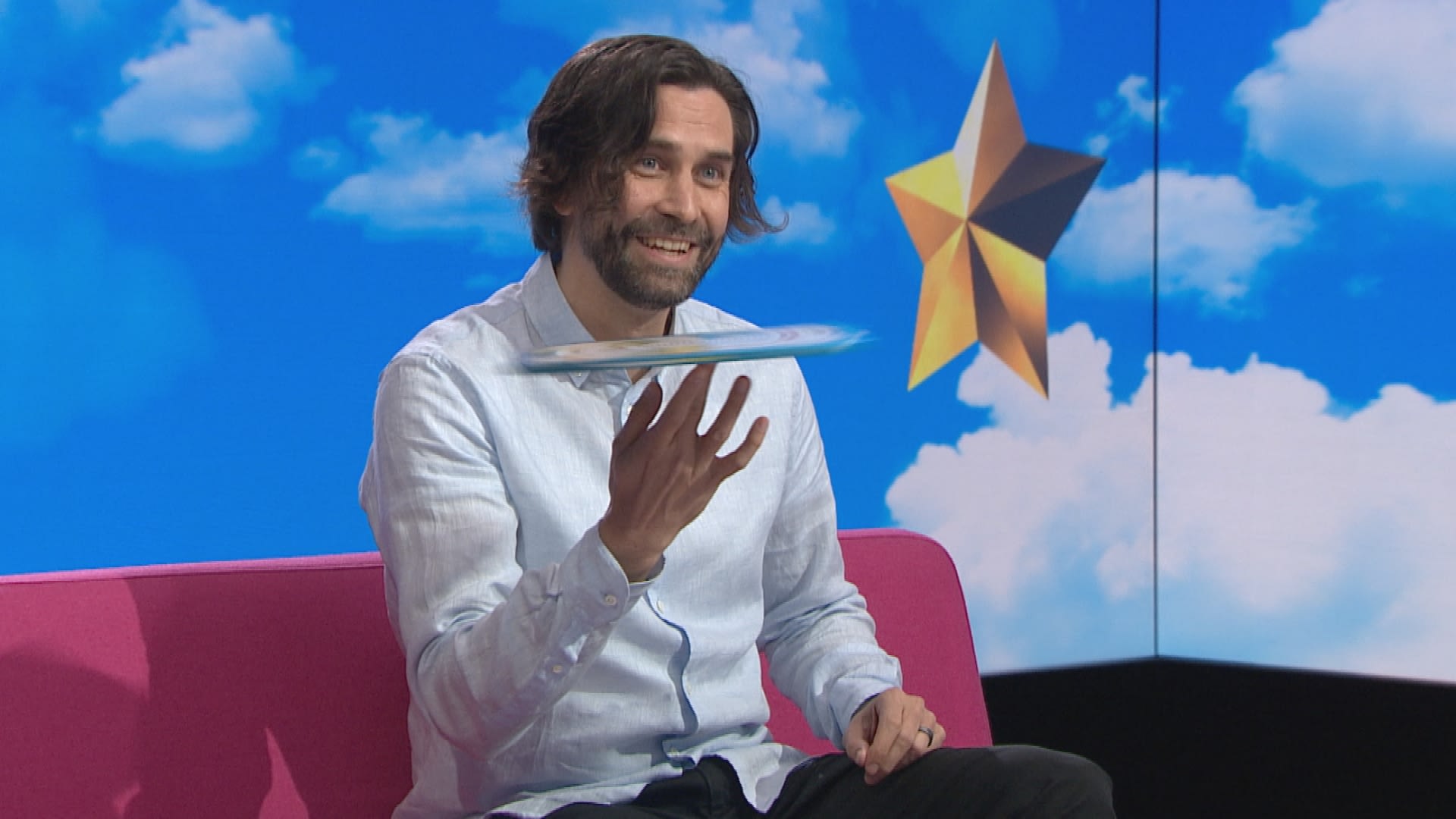 Ilkka Villi | Puoli seitsemän | Yle Areena