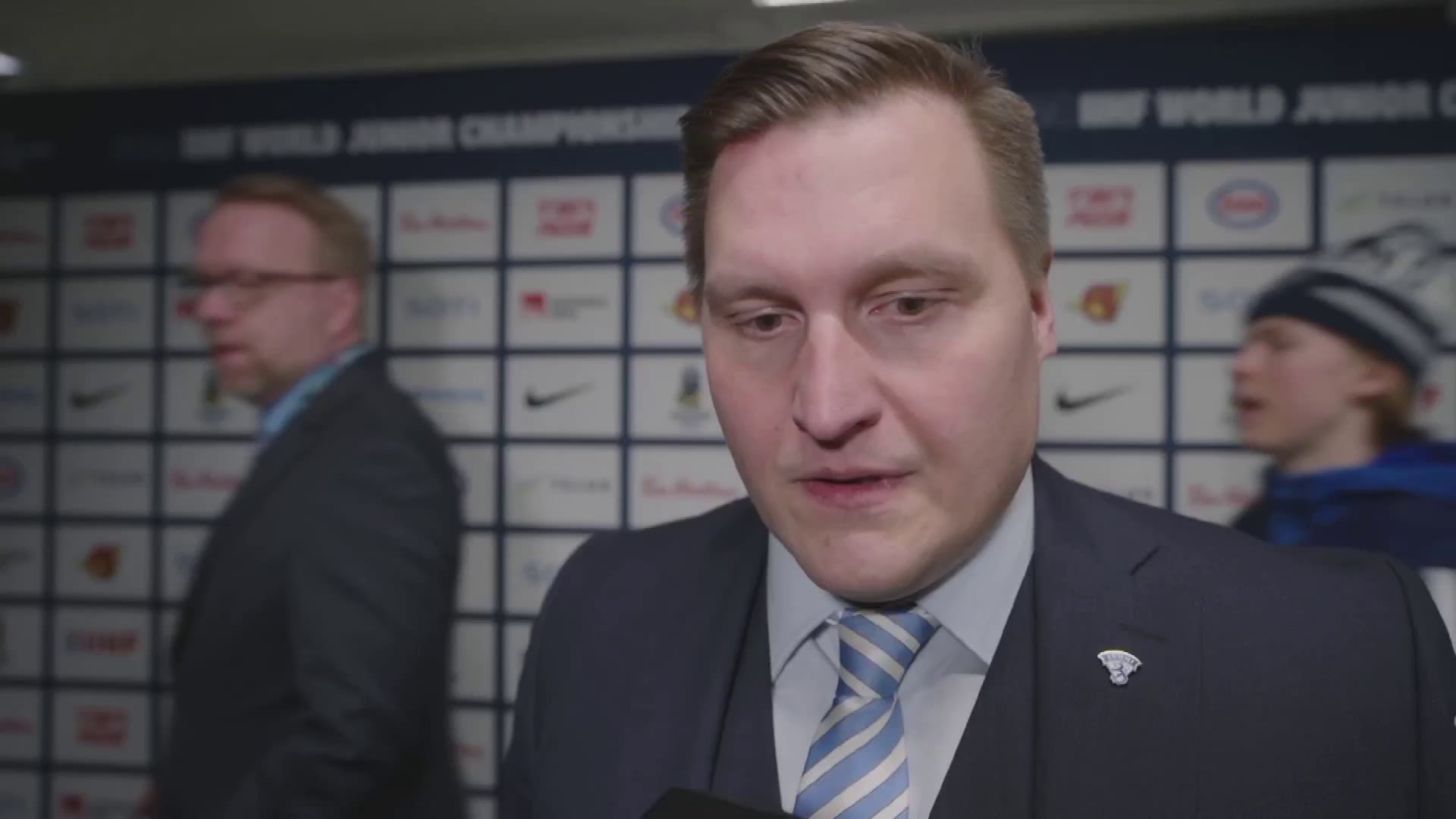 Suomen päävalmentaja Lauri Mikkola tappiosta: "Tshekki on flow-joukkue ...