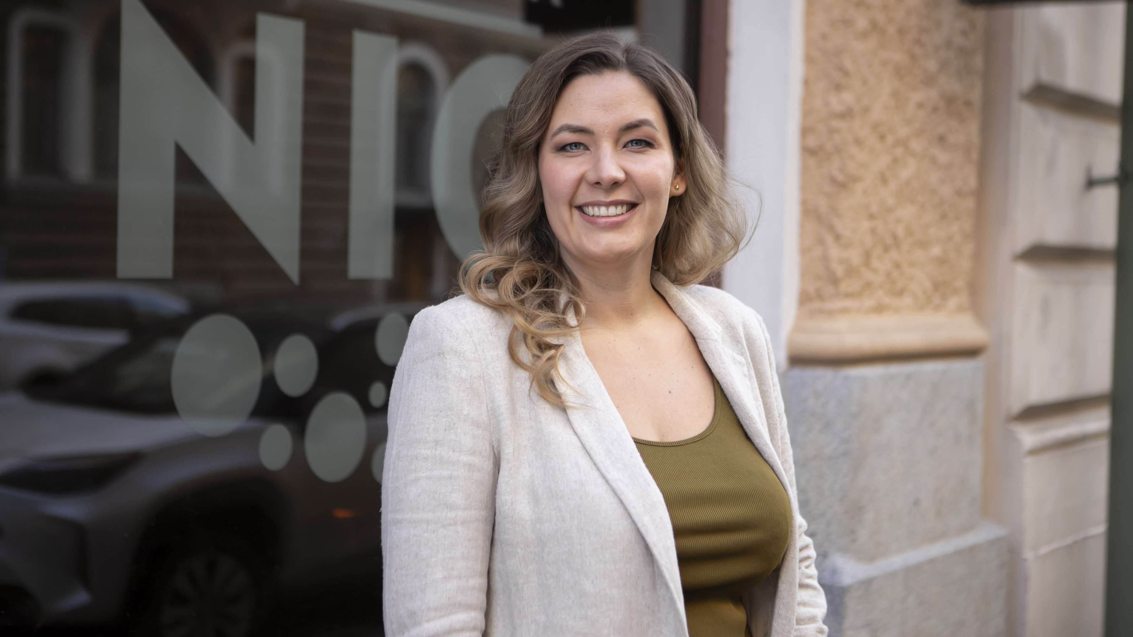 Jakso 11: Ronja Roms ei pelkää taloudellisia riskejä | Efter Nio | Yle ...