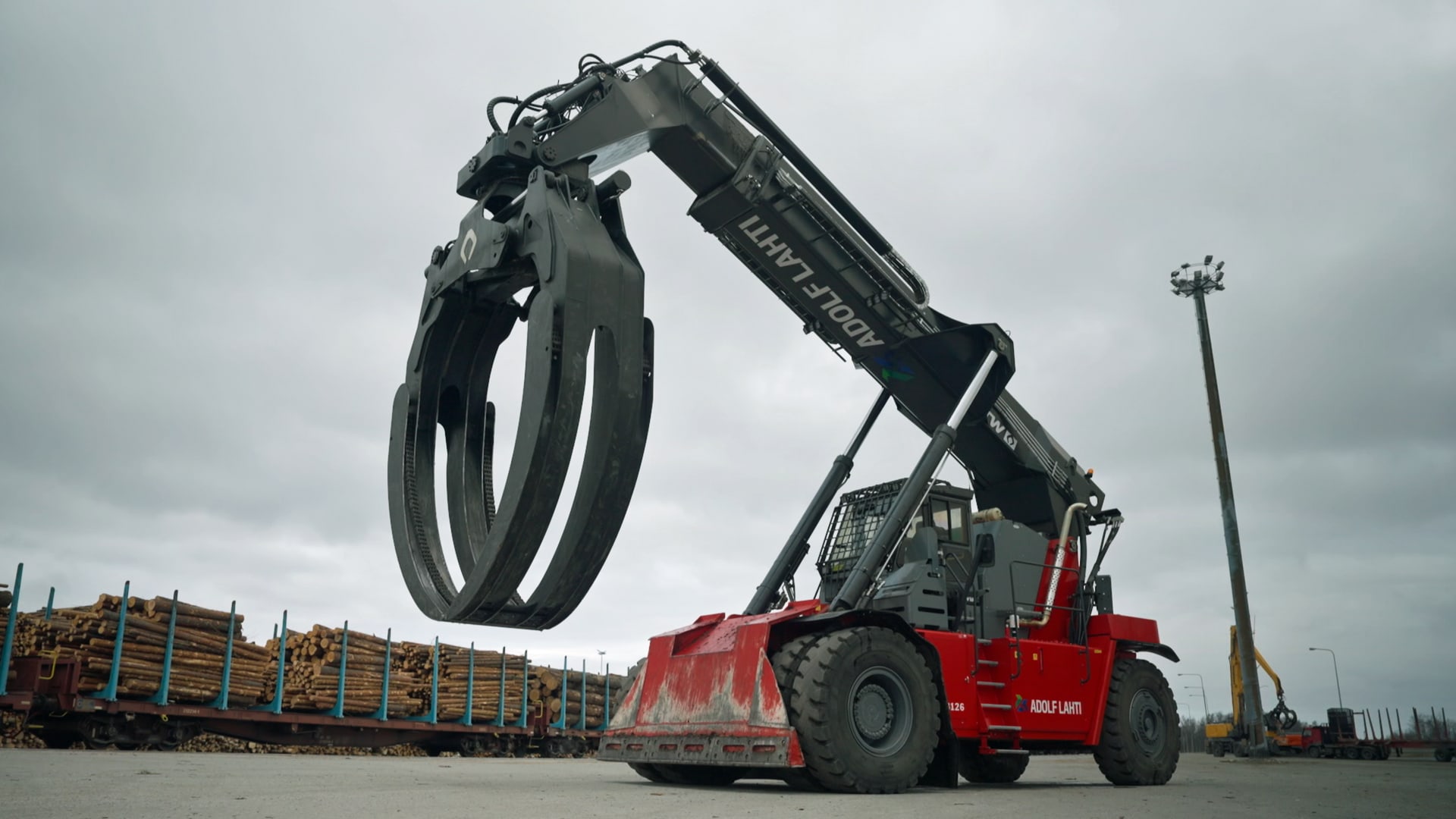 Vedtrucken | Stora maskiner | Yle Arenan