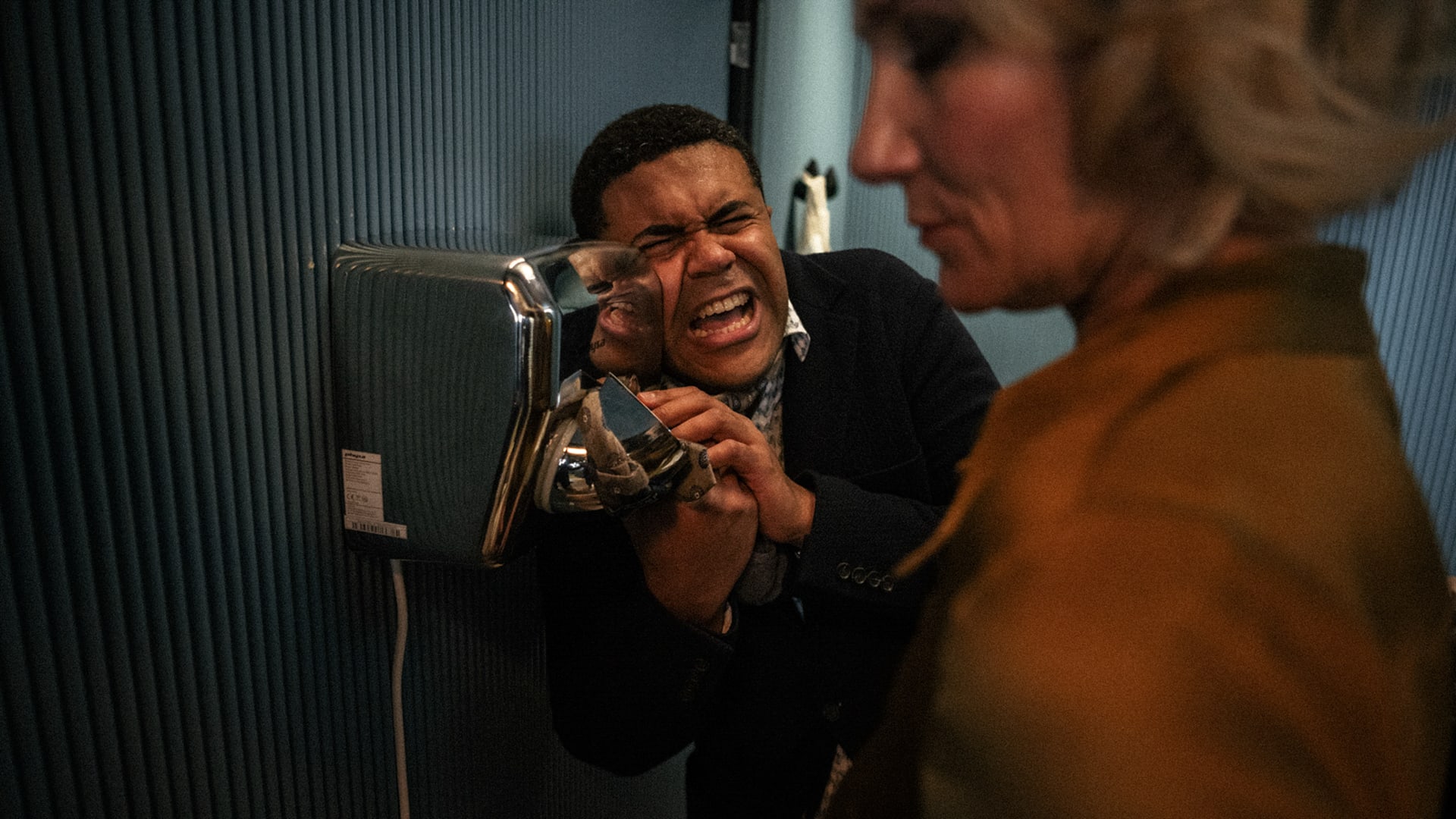 K1, J4: Hajota ja hallitse | Queen of Fucking Everything | Yle Areena