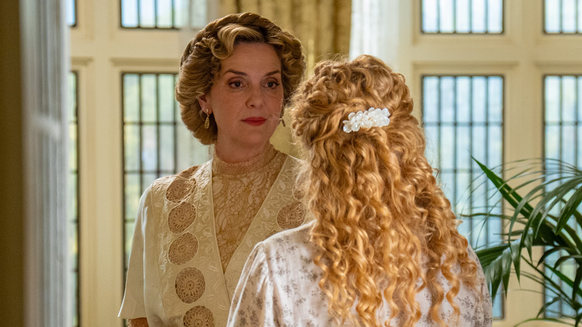 K4, J24: Juhlien jälkeen | La Promesa - Salaisuuksien kartano | Yle Areena