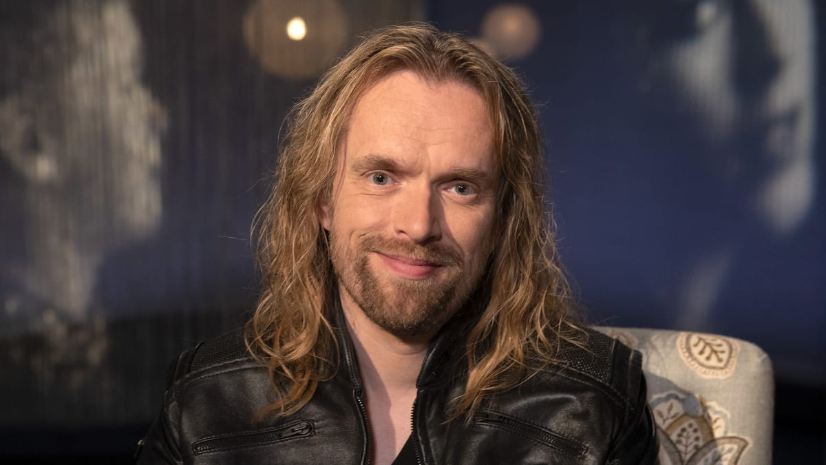 Anssi Kela saa supervoimaa musiikista ja herkistyy edelleen, kun yleisö ...