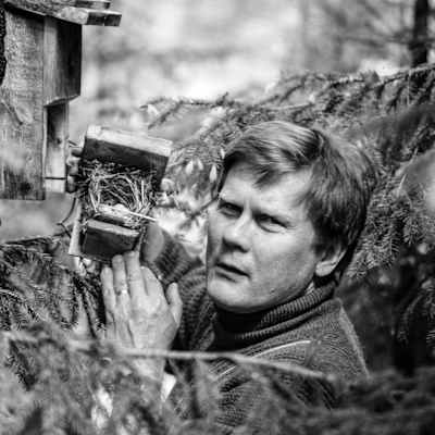 Kuvataiteilija, tutkija ja zen-pappi Mikko Ijäksen elämä on ollut ...