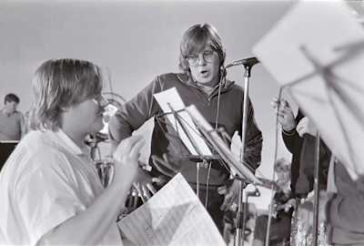 Suvi Teräsniska esitti Elämäni Biisissä Ihmisen ikävä toisen luo ...