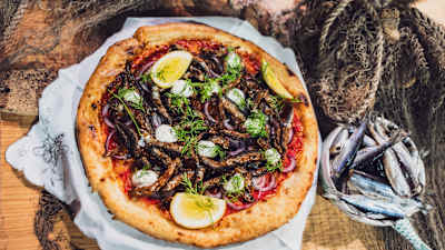 Kuusamon kiinnostavat herkut: Muikkupizza ja Veripalttu – Hengaillaan ...