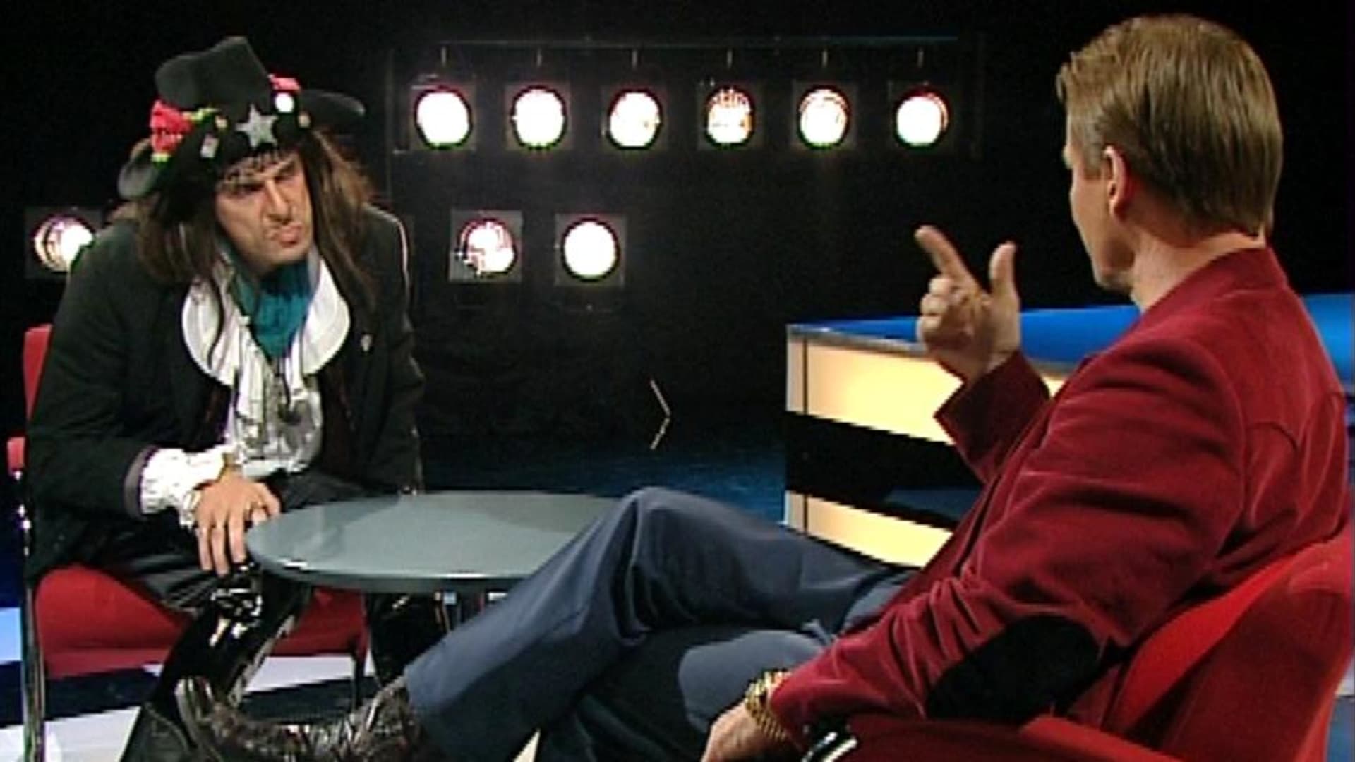 Timo T. A. Mikkonen tähtihaastattelussa | Yle Areena