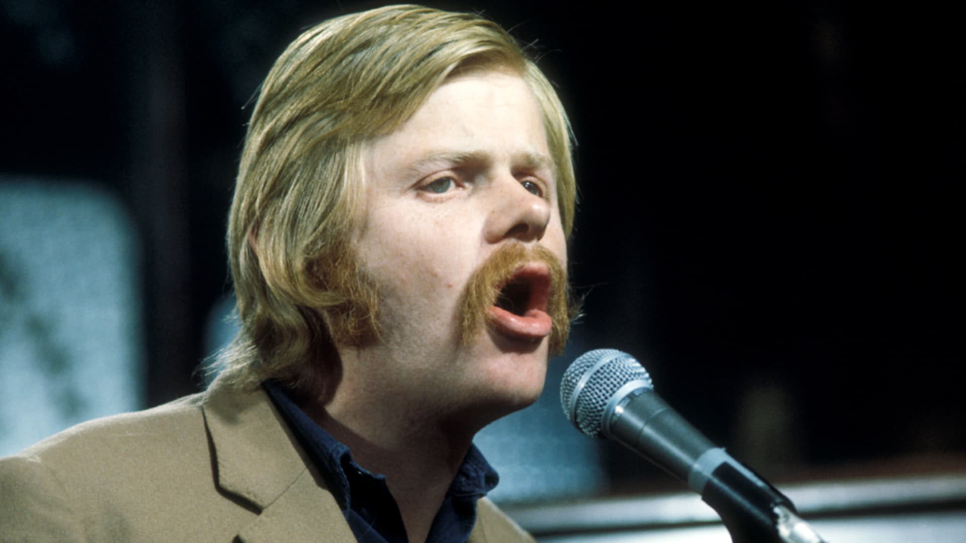 Eero & Hille: Blue Prelude | Yle Areena