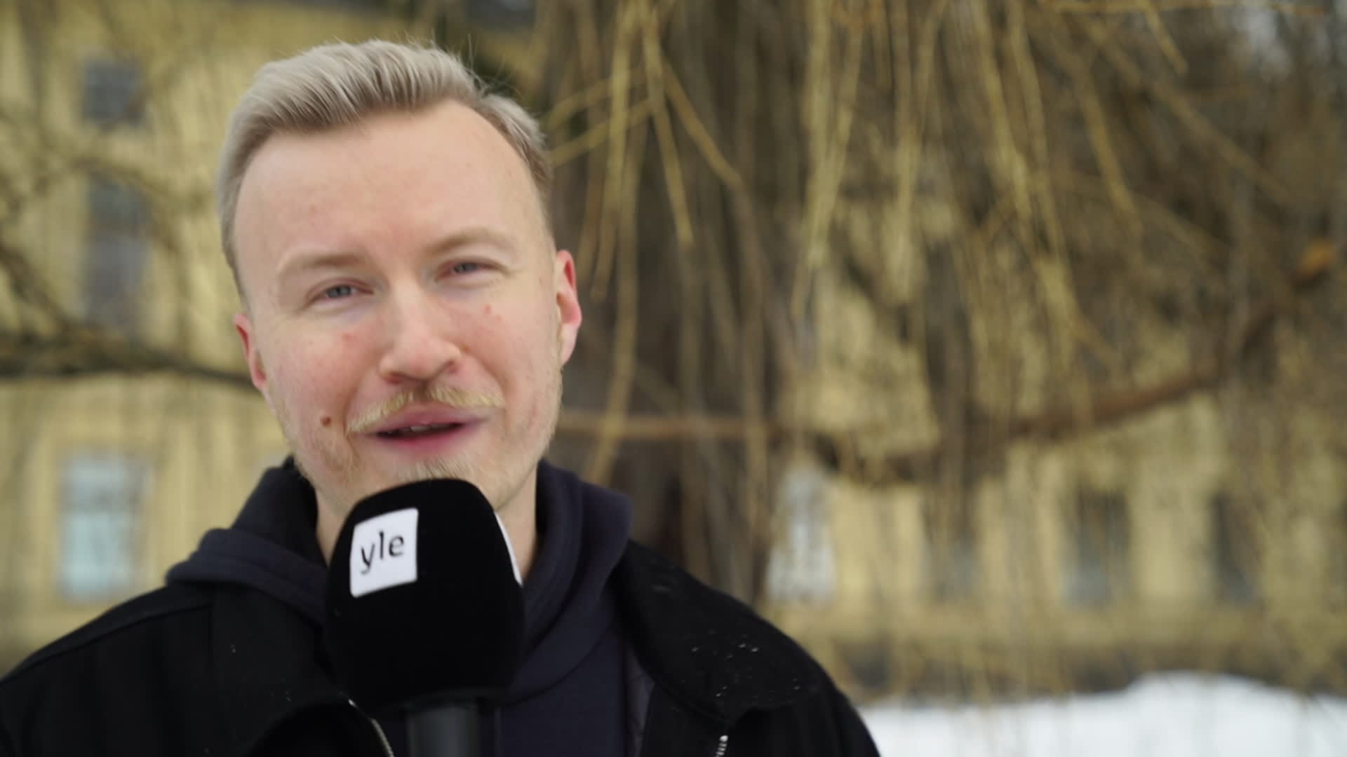 Äänivirtuoosi Rudi Rok valloittaa maailmaa ja opettaa kärpäsen äänen ...