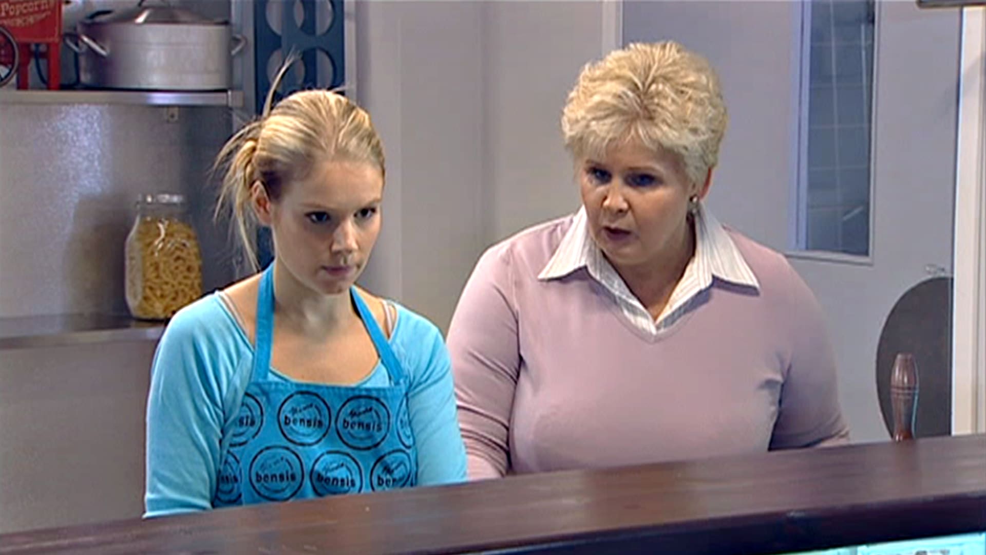 K13, J12: Karinin paluu | Kotikatu | Yle Areena