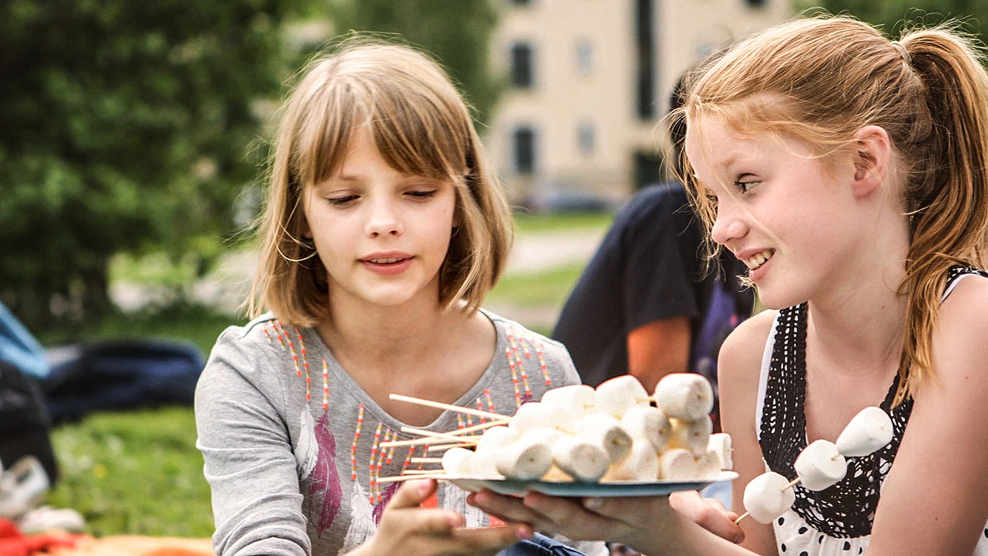 K1, J19: Sovinto | Tytöt | Yle Areena