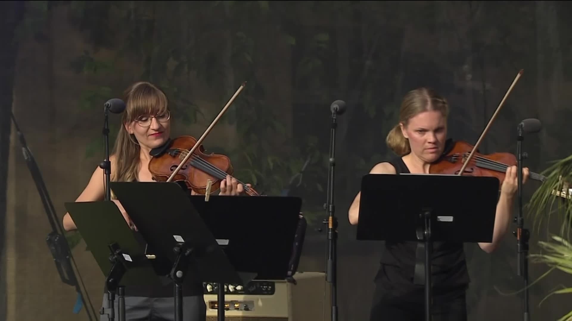 John Adams: Shaker Loops | Helsinki Fest-veckoslut | Yle Arenan