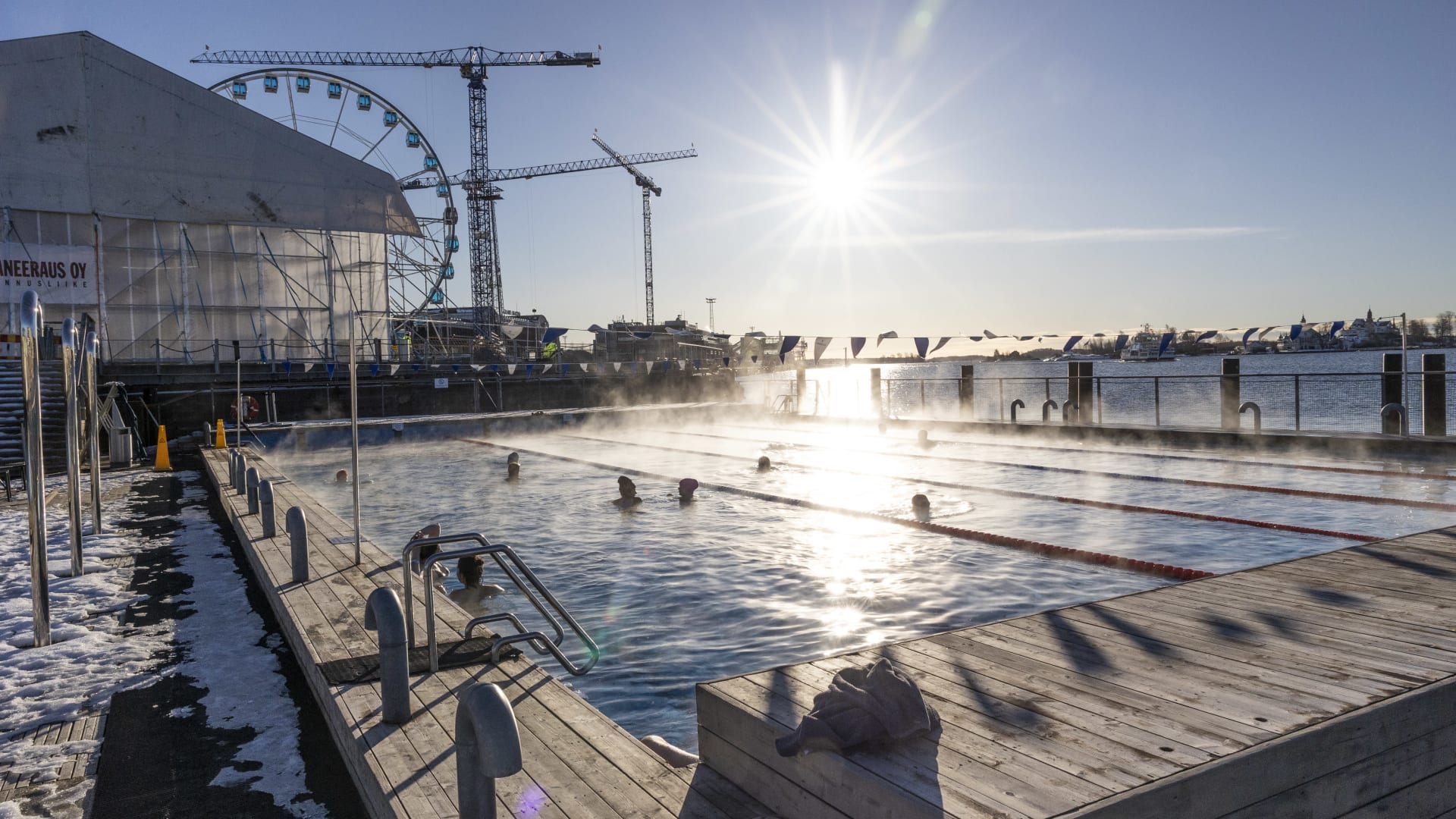 Allas Sea Pool vaatii 3 miljoonan euron korvauksia Viking Linelta | Yle ...