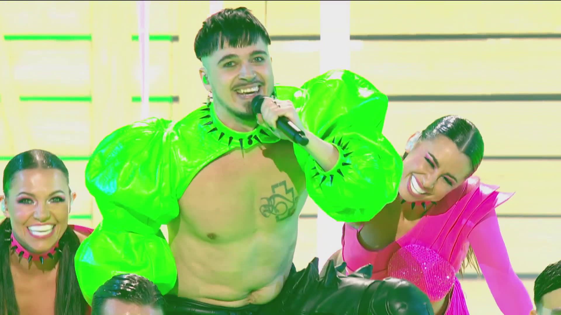 Käärijä - Cha Cha Cha, yleisön reaktiot | Uutisvideot | Yle Areena