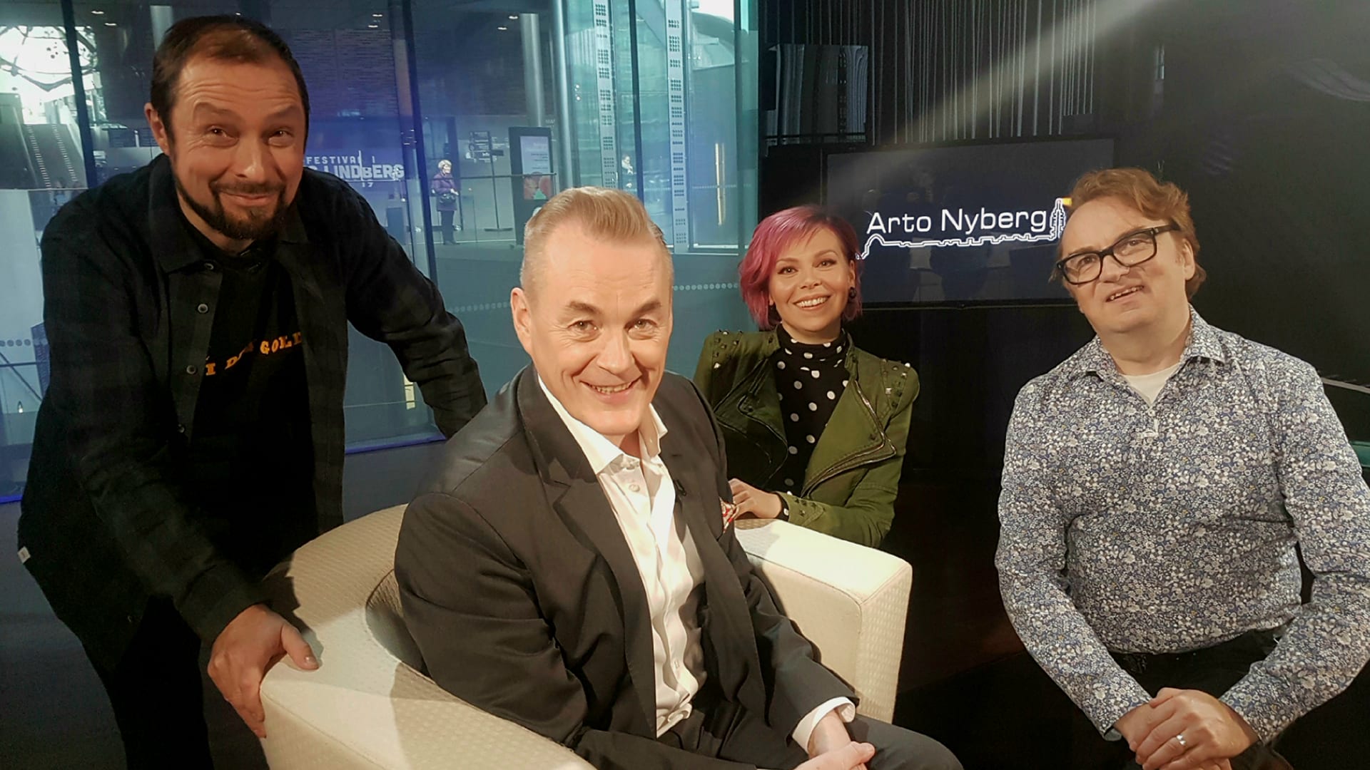 Vieraina Pertti Jarla, Jenni Mustajärvi ja Jukka Kela | Arto Nyberg ...