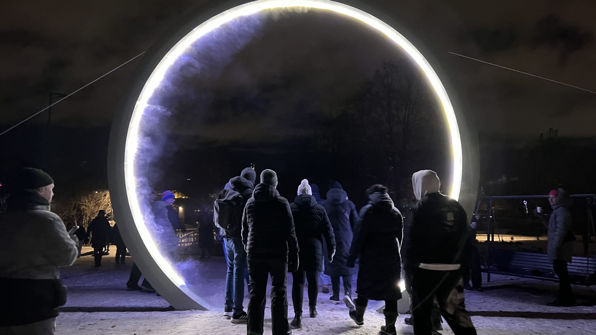 Lumo-valofestivaali valaisi marraskuisen Oulun | Yle Pohjois-Suomen ...