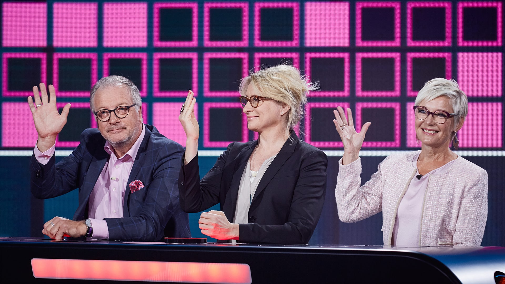 K1, J2: Uutisankkurit ja tv-kuuluttajat kohtaavat | Hyvät katsojat ...