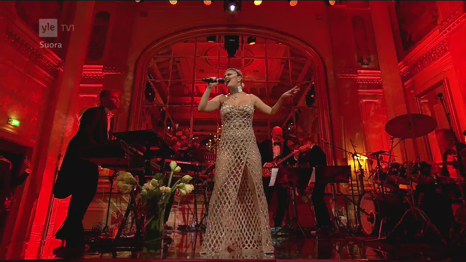 Erika Vikman: Cicciolina | Linnan juhlat 2023 | Yle Areena