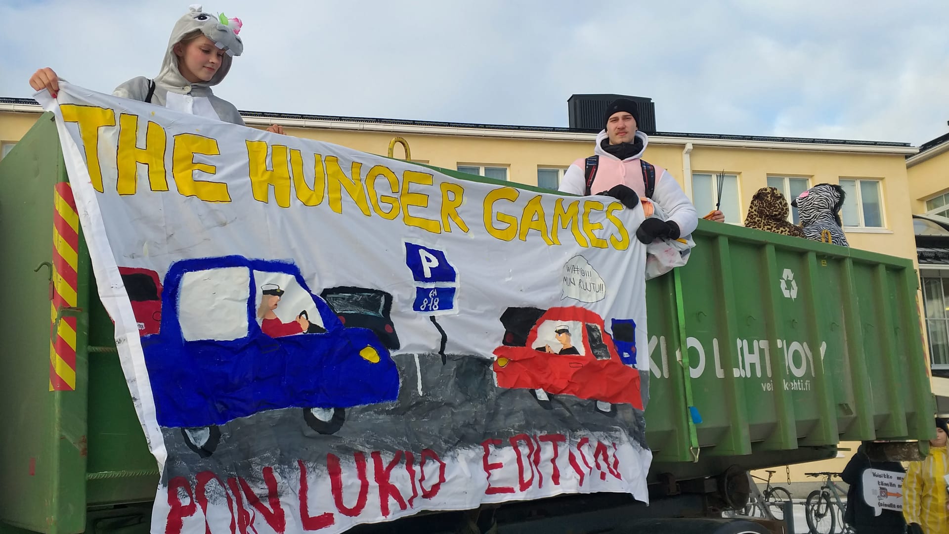 Jesari ei pitänyt Porin lukion abien valmistautuessa penkkariajoihin ...