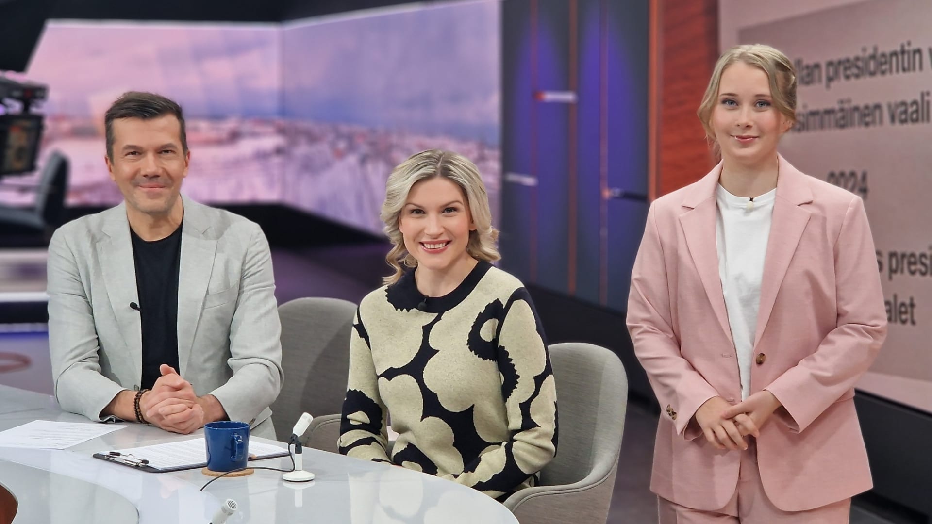 Miten työmarkkinoiden solmu voitaisiin avata, EK ja SAK? | Ylen aamu ...