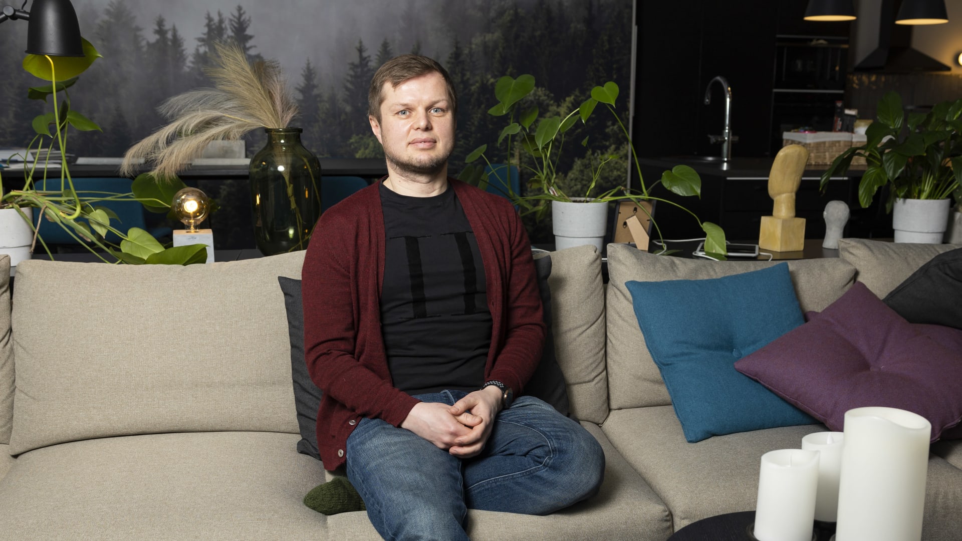 von Bonsdorff kertoo Monadin sairauspoissaolokäytännöistä | Yle Pirkanmaan videot | Yle Areena