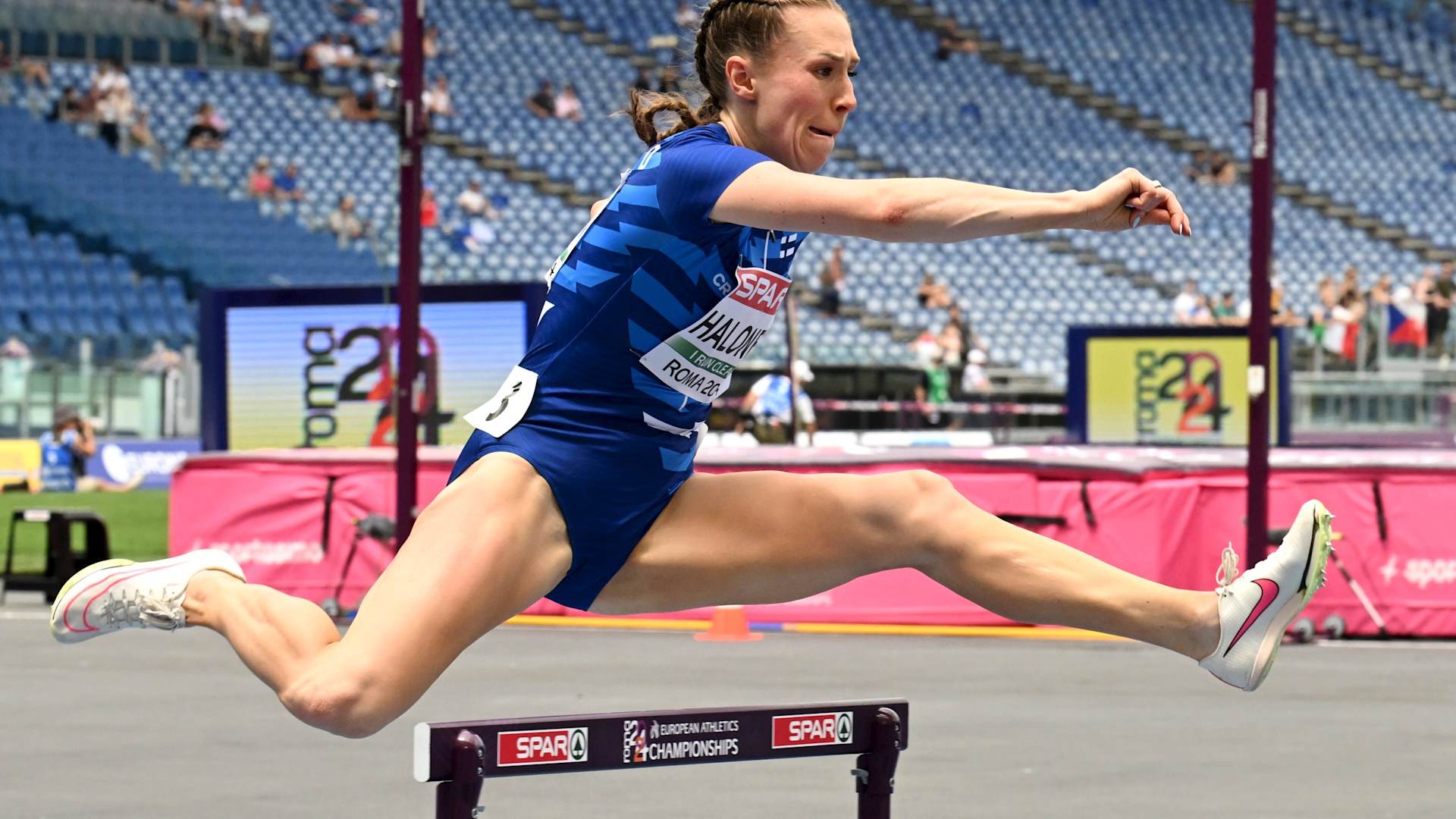 Kristiina Halonen alkueränsä kolmas ajalla 55,62 | Yleisurheilun EM ...