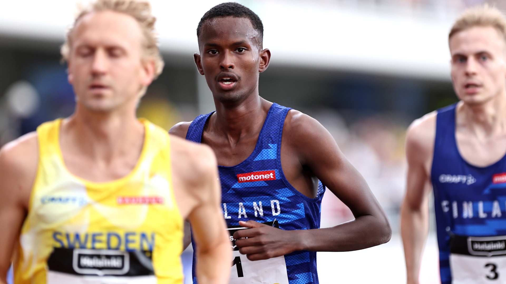 Mustafe Muuse kaatui 10 000 metrillä! | Yleisurheilun Ruotsi-ottelu ...