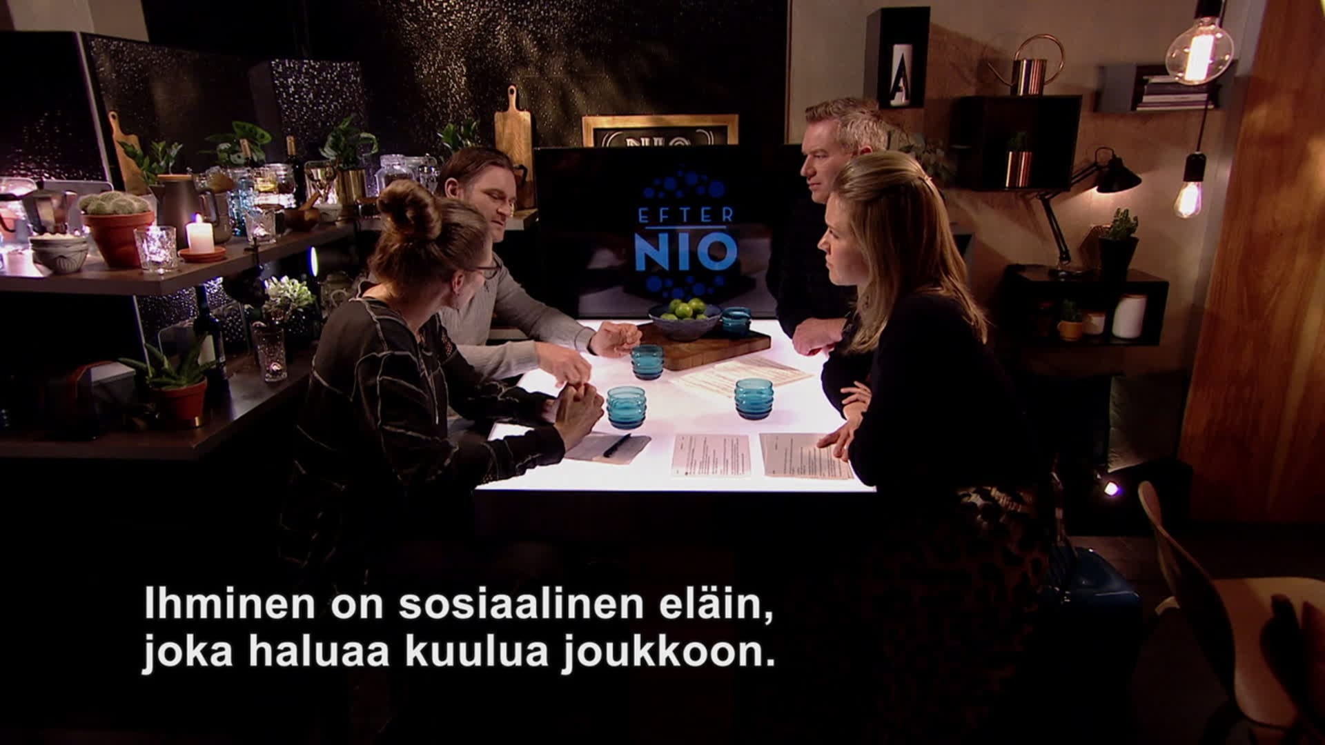 Matilda Wrede-Jäntti & Christian Wentzel lyssnar på de unga | Efter Nio ...