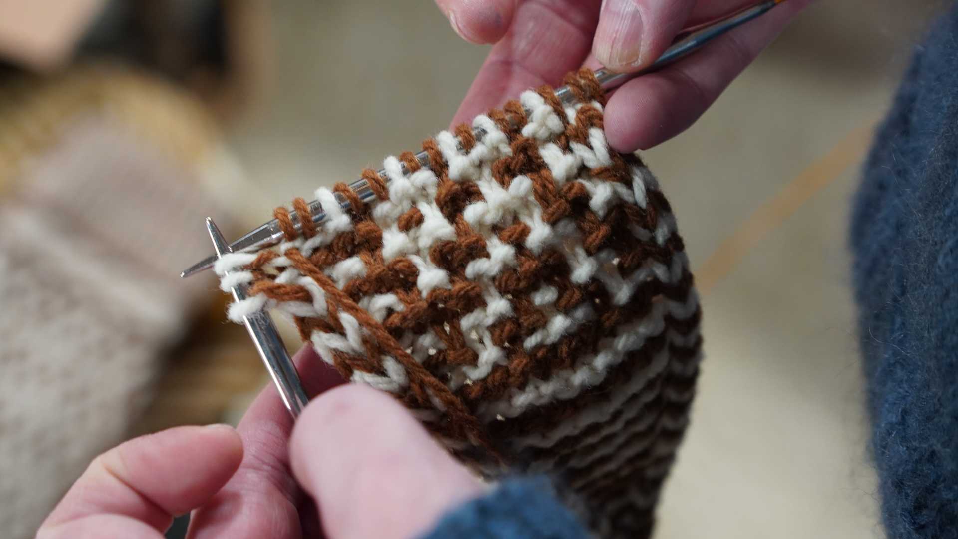 Näin neulot huivin reunaan niin kutsutun i-cord-reunuksen | Strömsö ...