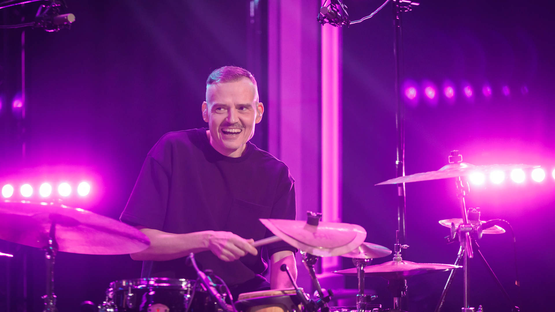 Tuomo Prättälä ft. Heini Ikonen - Chan Chan / Havana | Häng med | Yle ...